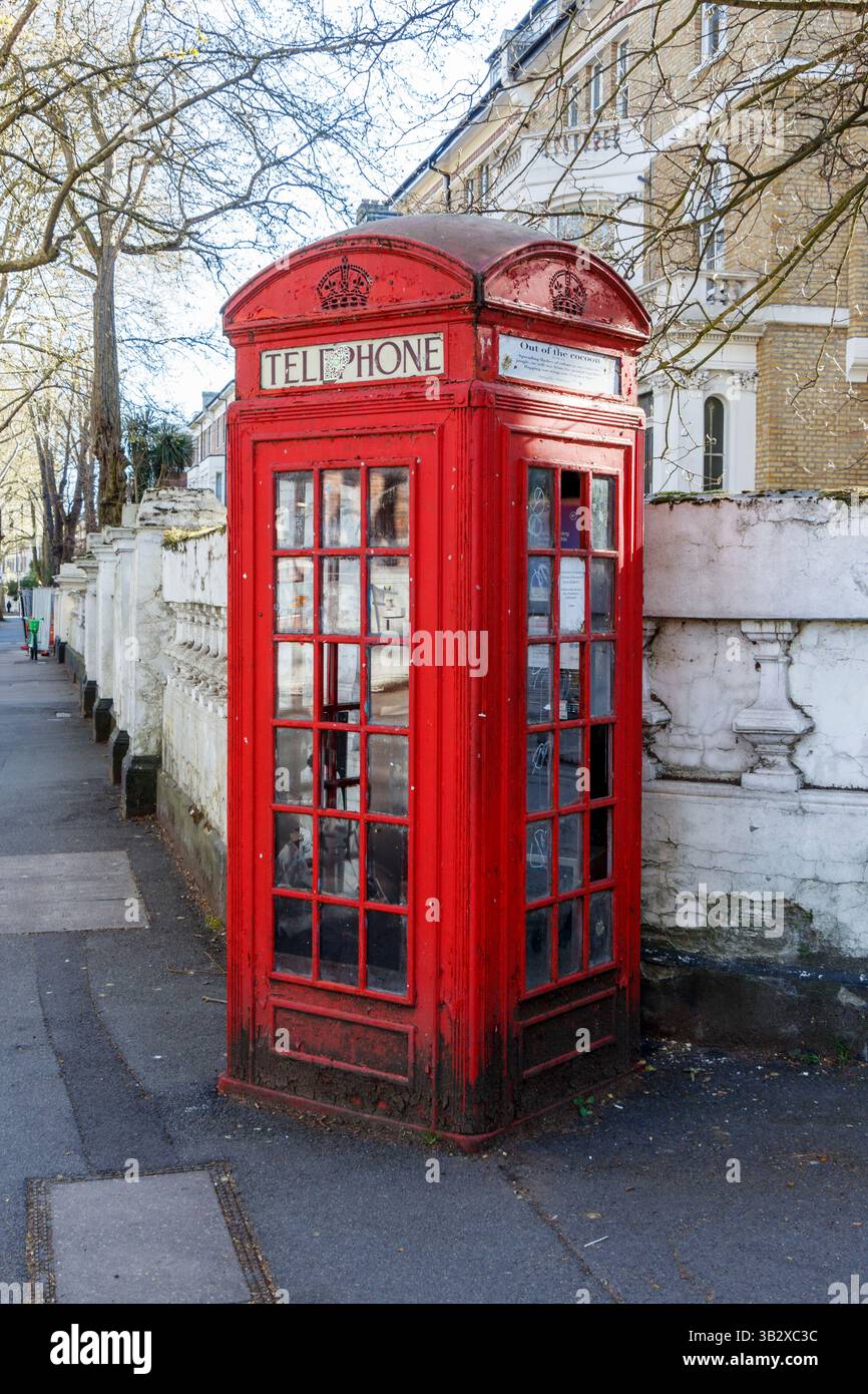 A traditional red K2 telephone kiosk in Islington, North London, UK ...