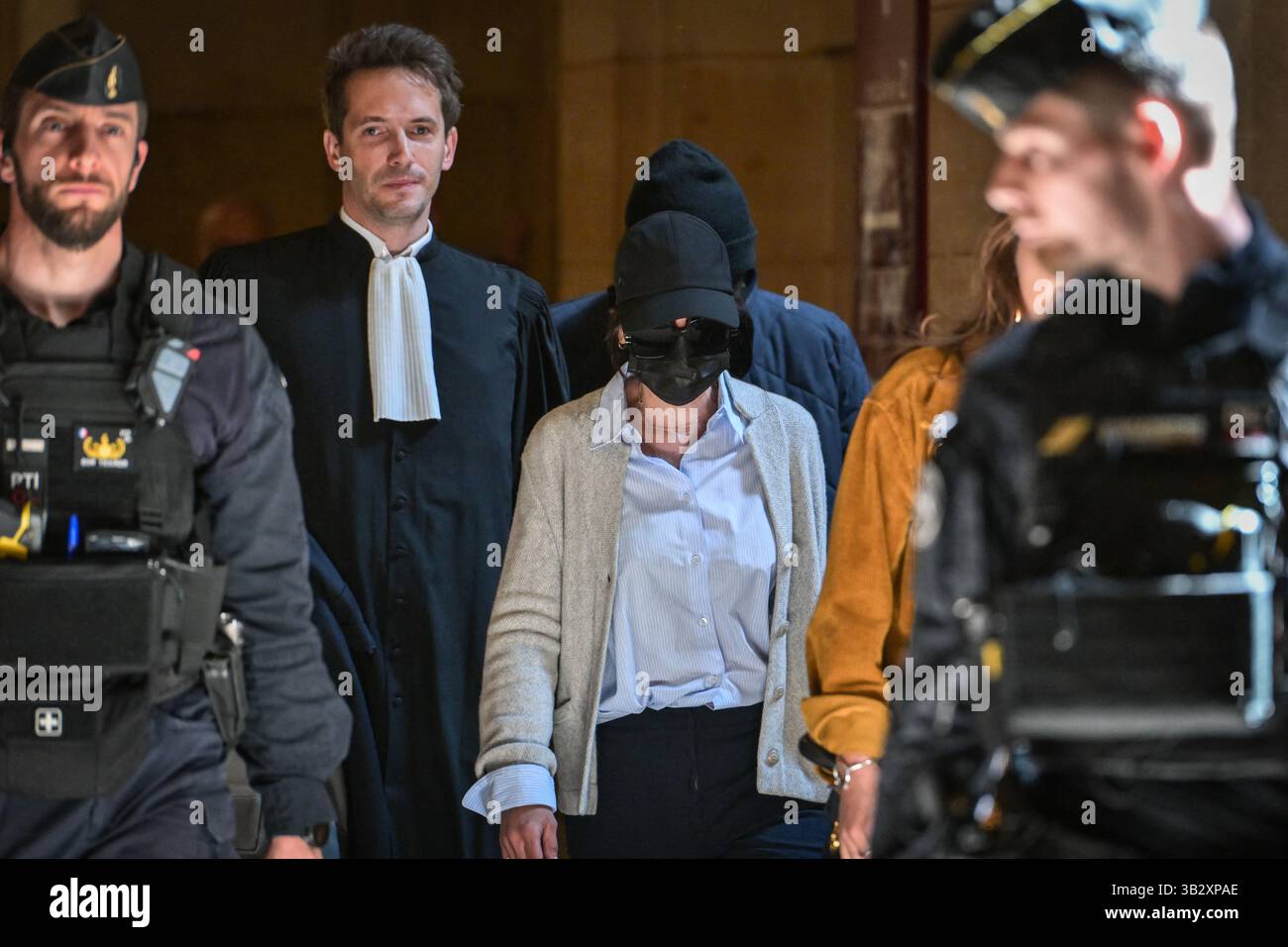 Paris, France. 28th Apr, 2025. An accused arrives at the Paris ...
