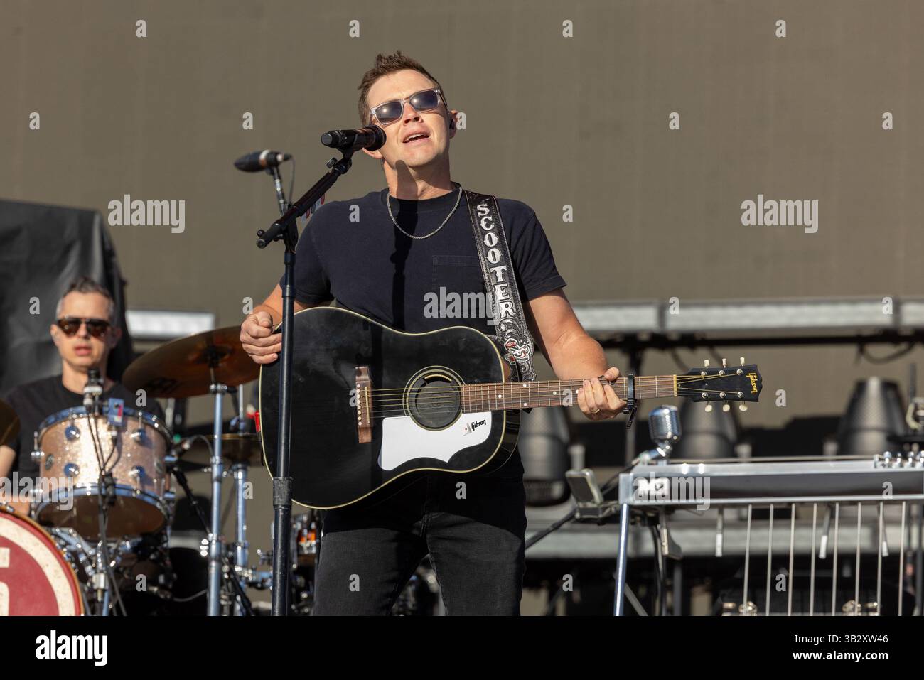 Indio, USA. 27th Apr, 2025. Musician Scotty McCreery during the ...