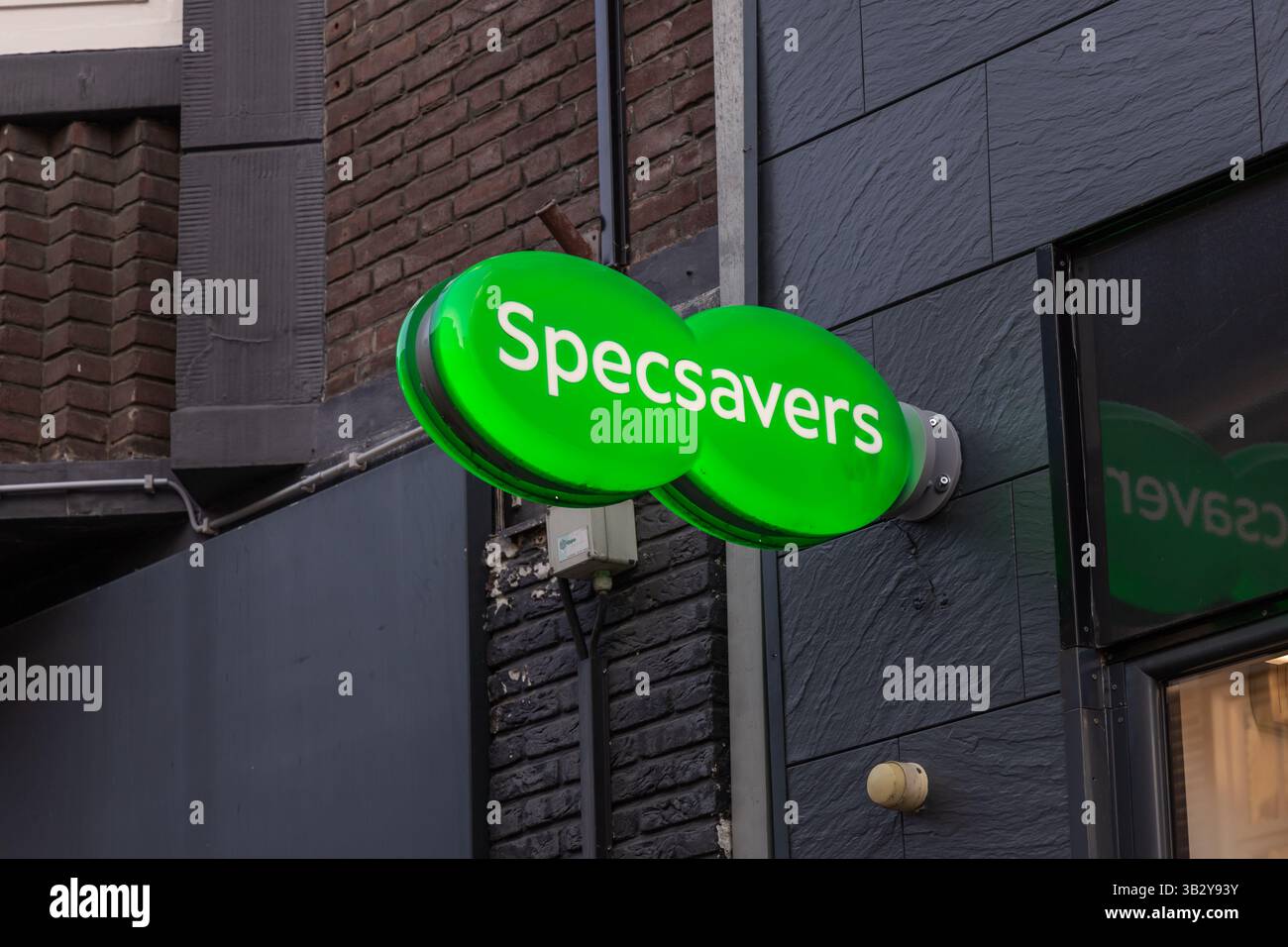 Specsavers logo at the shop, Opticien store. Hengelo, the Netherlands ...