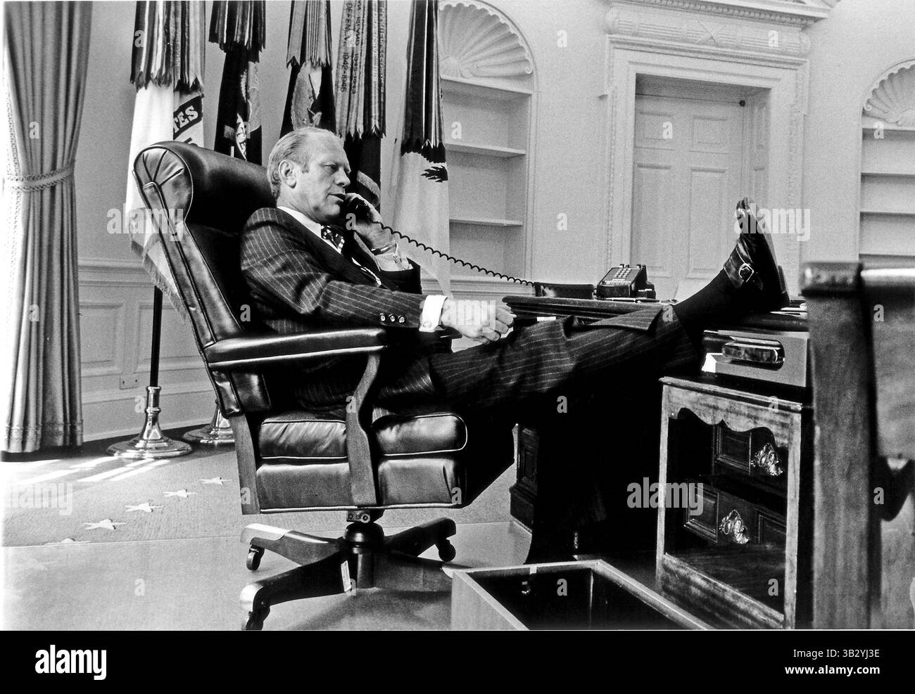 Gerald ford in 2004 hi-res stock photography and images - Alamy