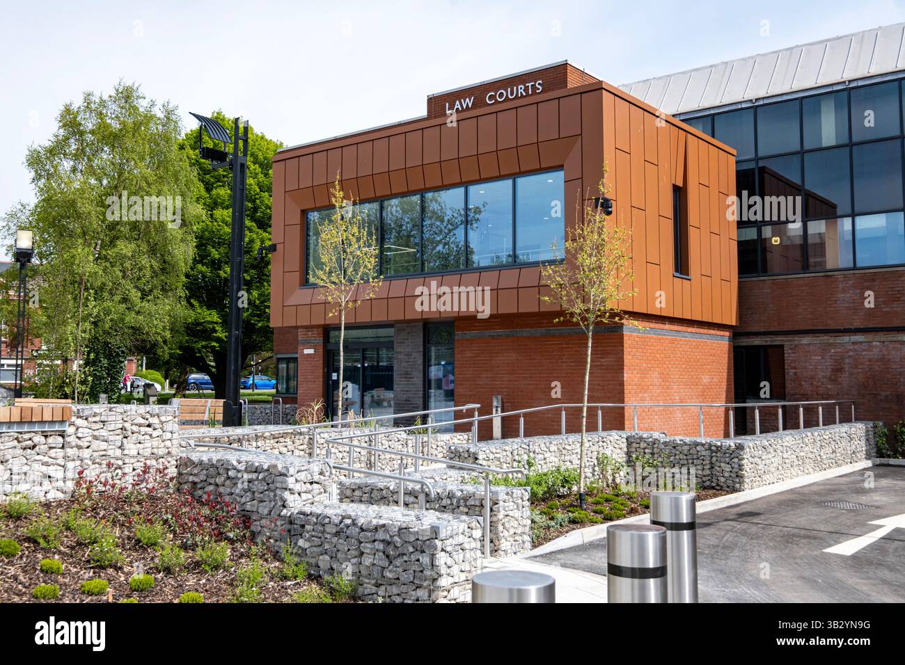 The Law Courts in town centre of Crewe Cheshire UK Stock Photo - Alamy