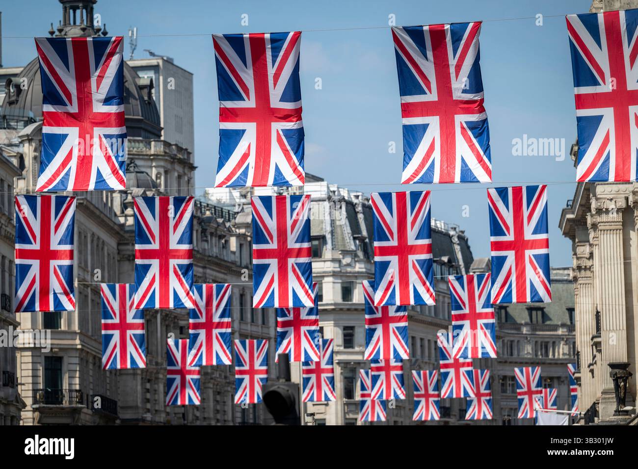 Ve day 80th anniversary celebrations hi-res stock photography and ...