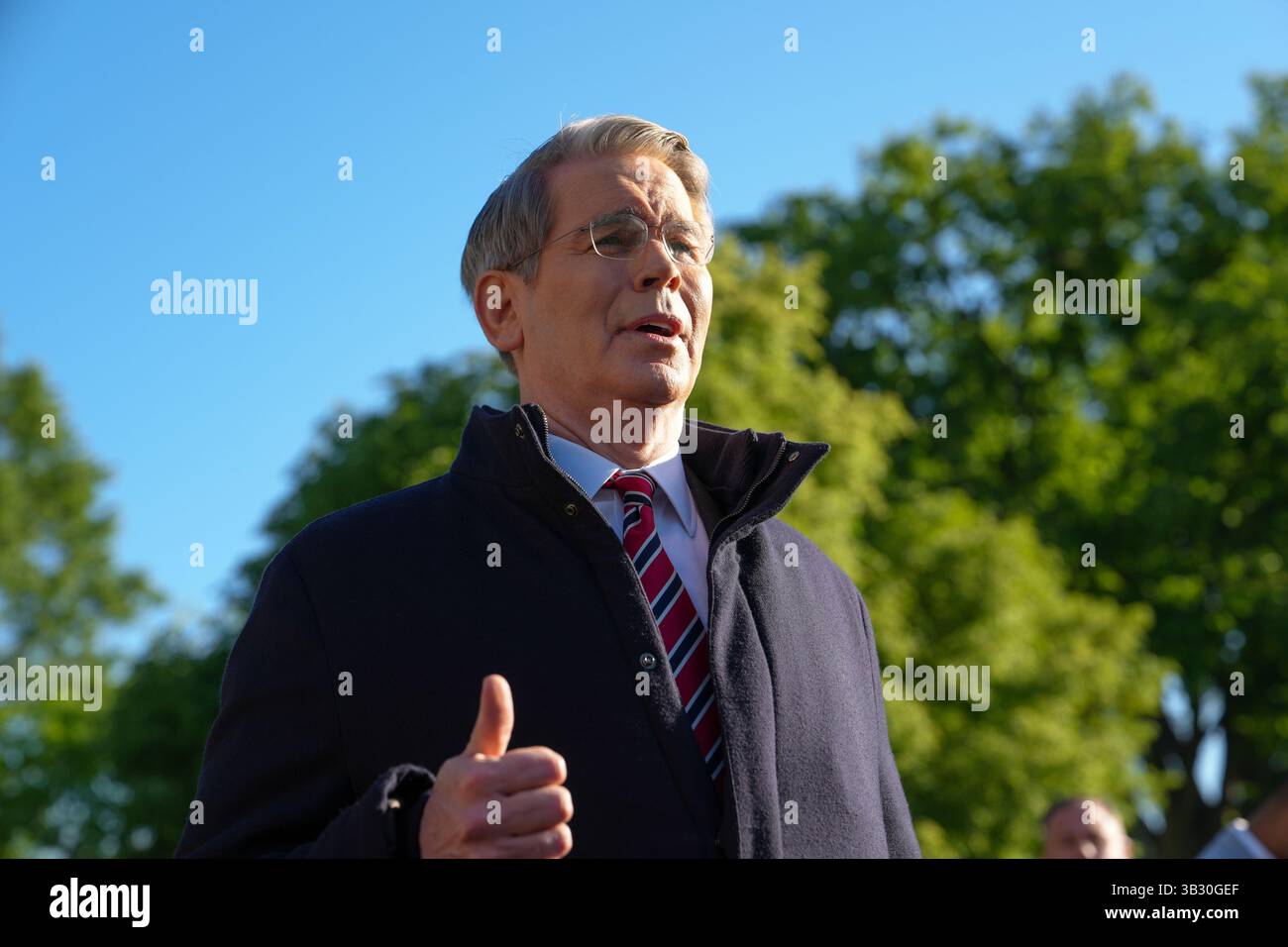 Scott bessent hi-res stock photography and images - Alamy