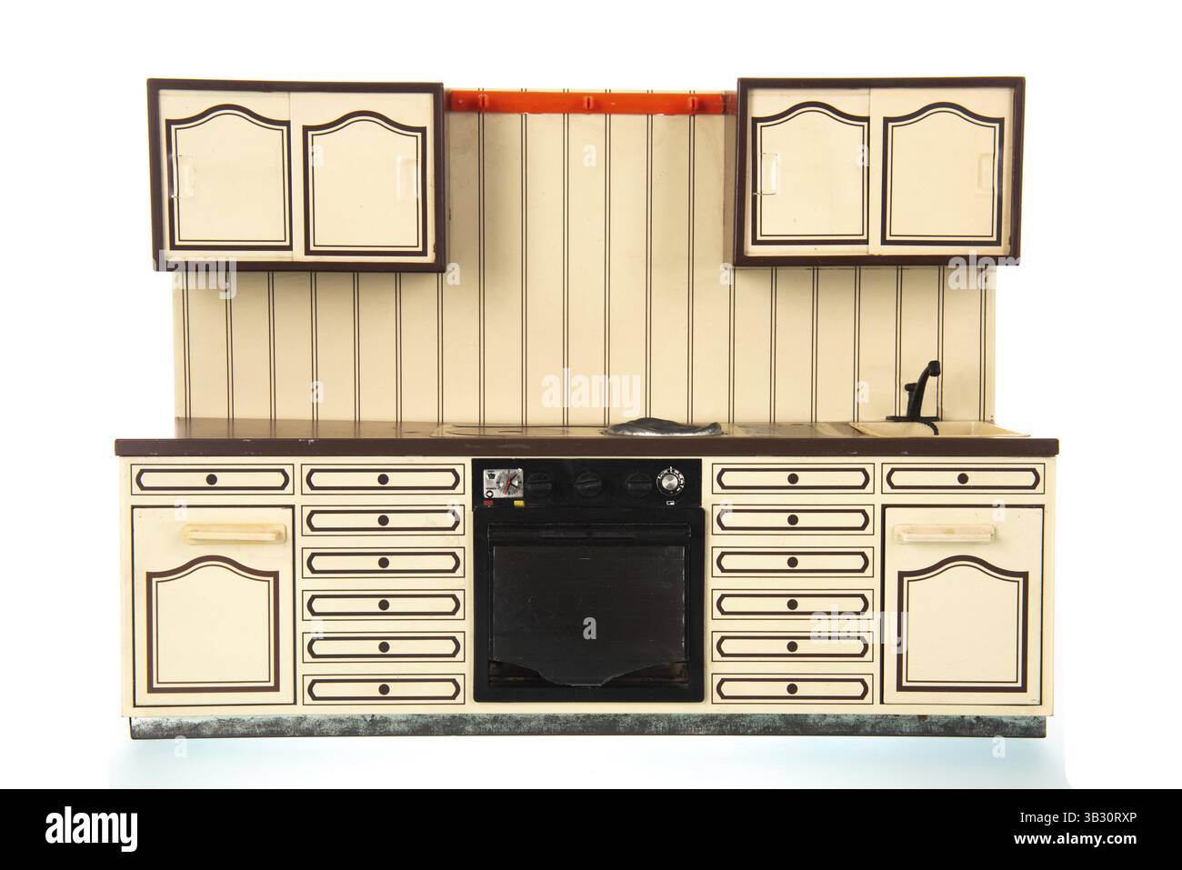 Miniature vintage toy kitchen hi-res stock photography and images - Alamy