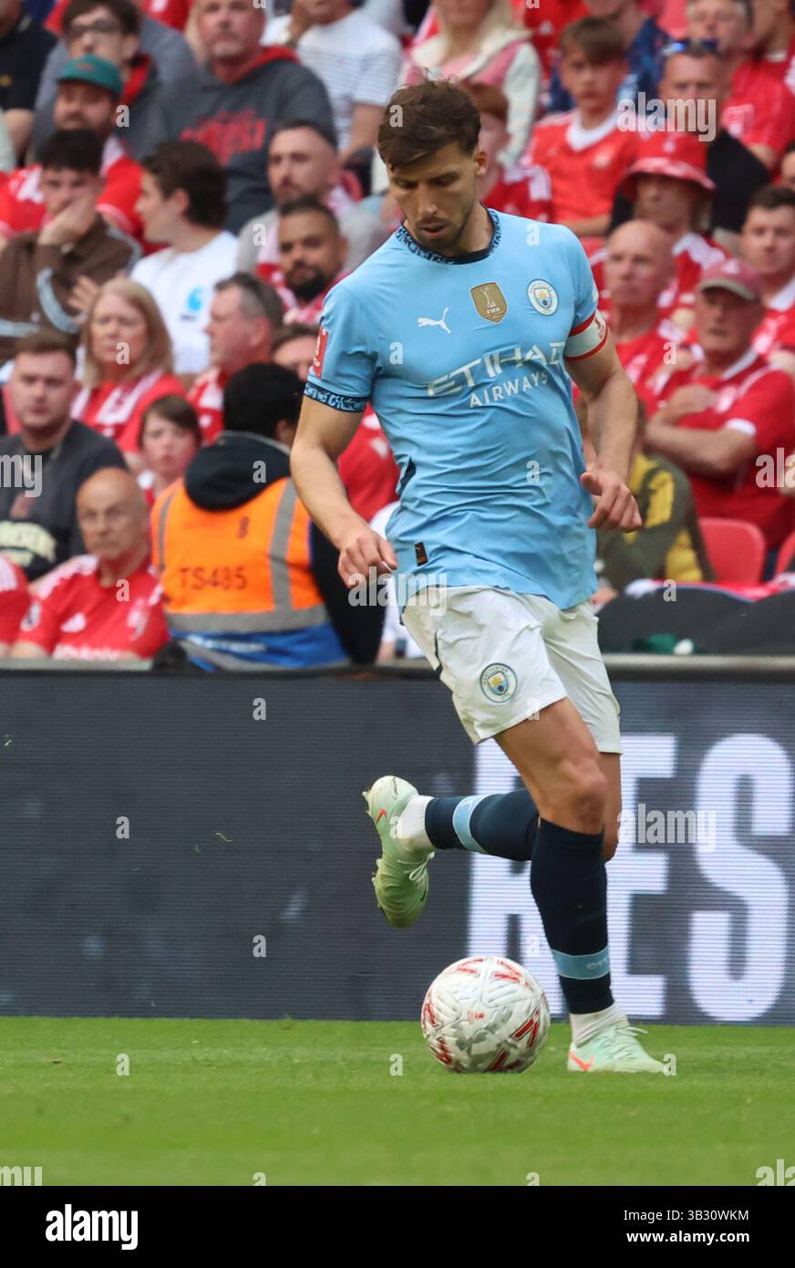 London, UK. 27th Apr, 2025. Ruben Dias of Manchester City in action ...
