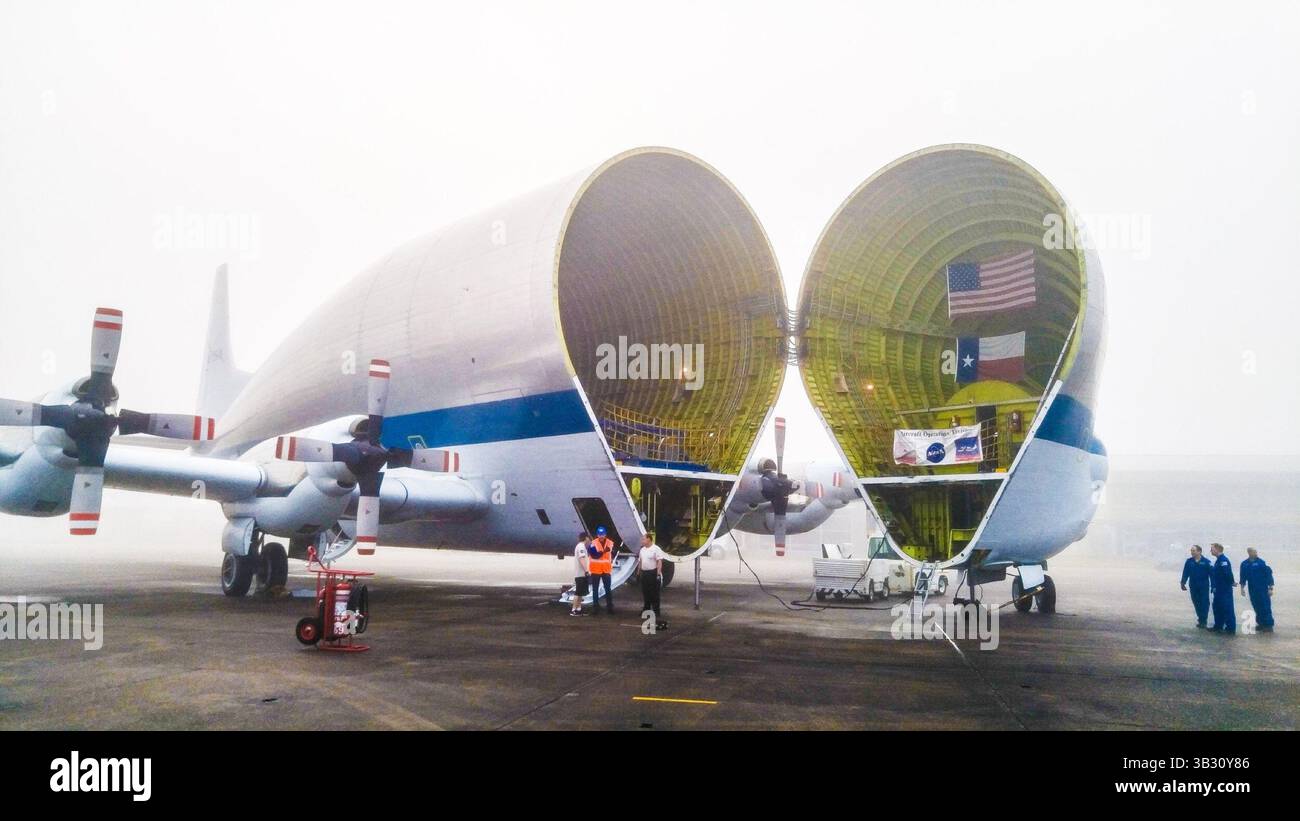 Feb 1, 2016 - Kennedy Space Center, Florida, U.S. - NASA's Super Guppy ...