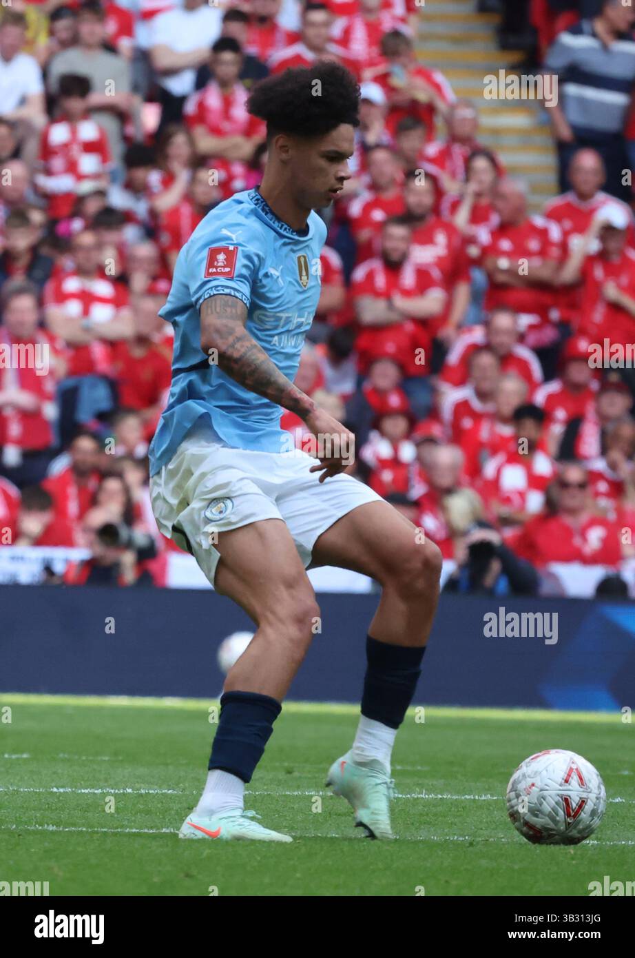 London, UK. 27th Apr, 2025. Nico O'Reilly of Manchester City in action ...