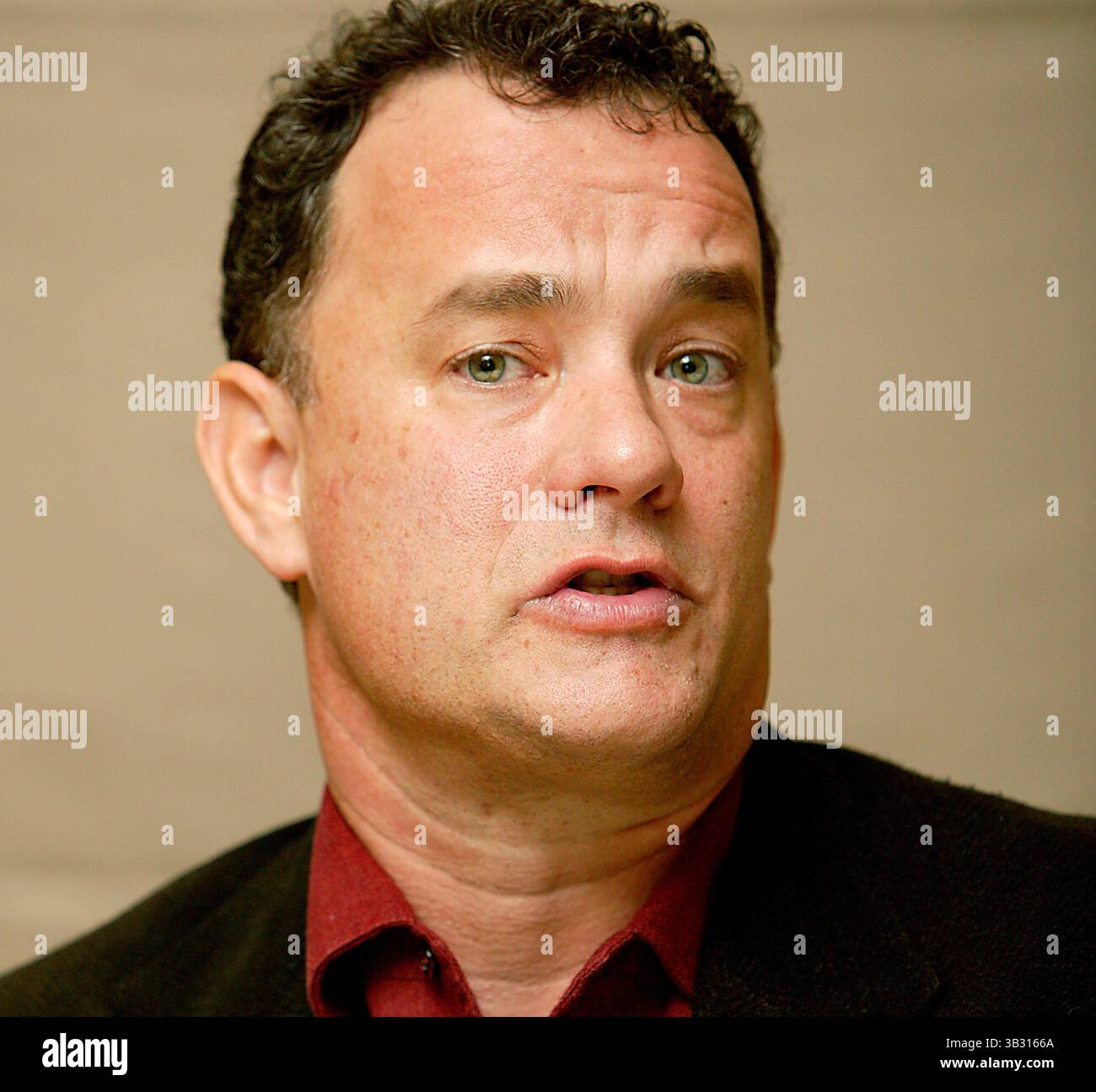 October 28, 2004 - U.S. - Tom Hanks promoting ''The Polar Express'' in ...