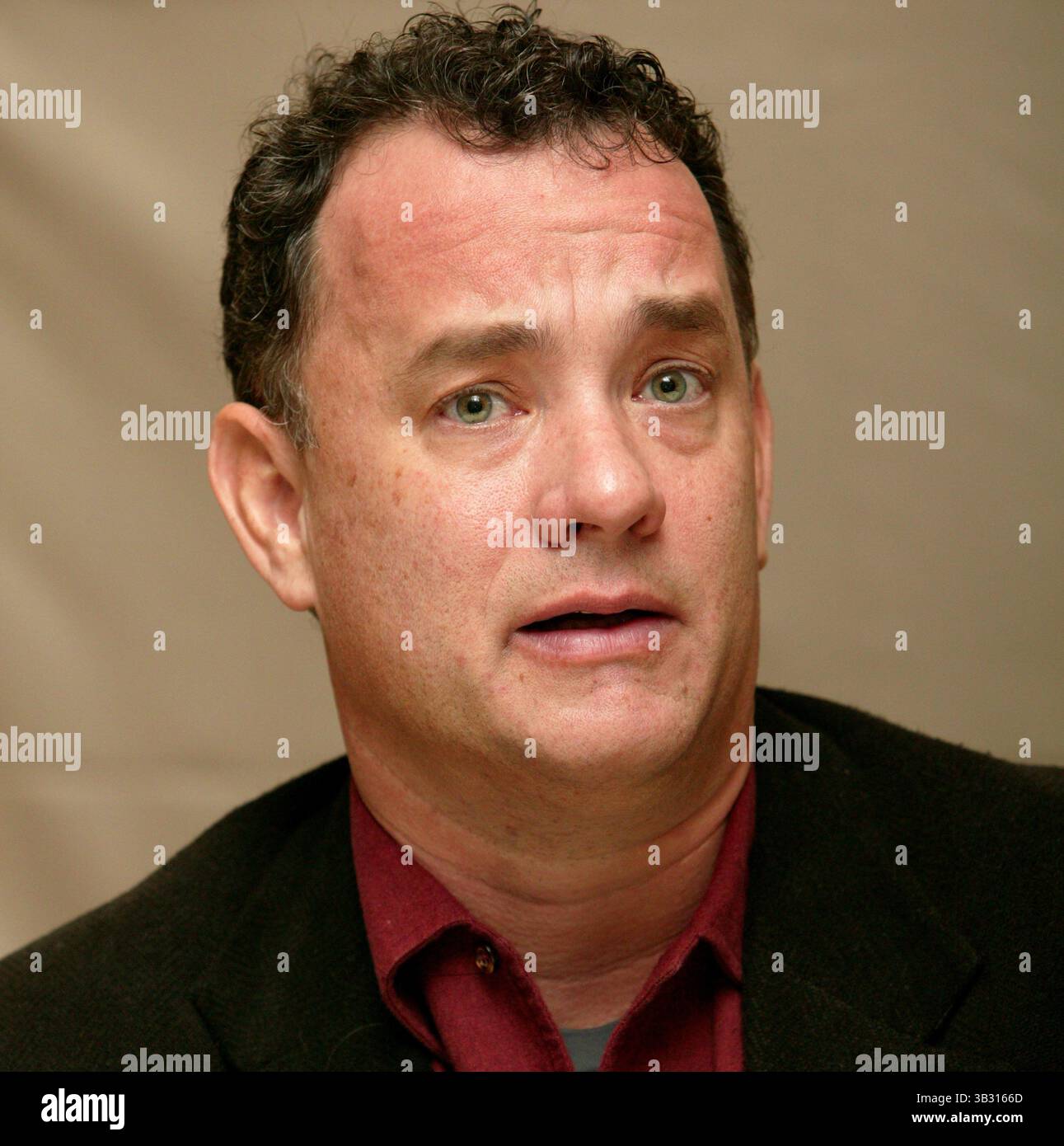 October 28, 2004 - U.S. - Tom Hanks promoting ''The Polar Express'' in ...