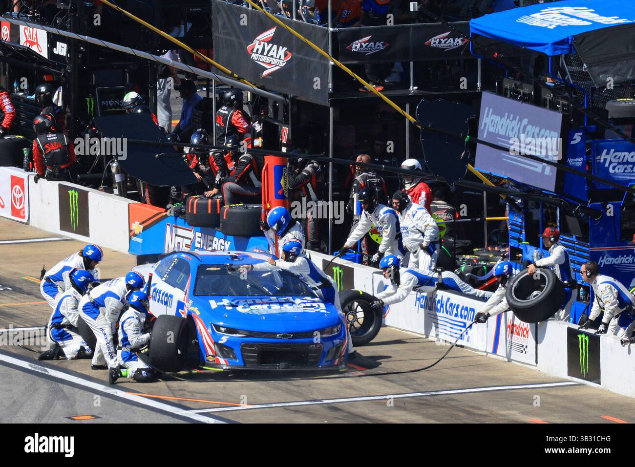 TALLADEGA, AL - APRIL 27: #5 Kyle Larson, Hendrick Motorsports ...