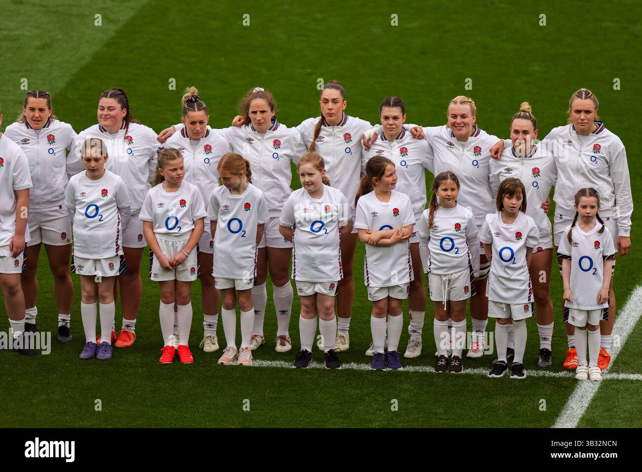 Caption: London, UK. 26th April 2025. Red Roses lead by Zoe Aldcroft ...