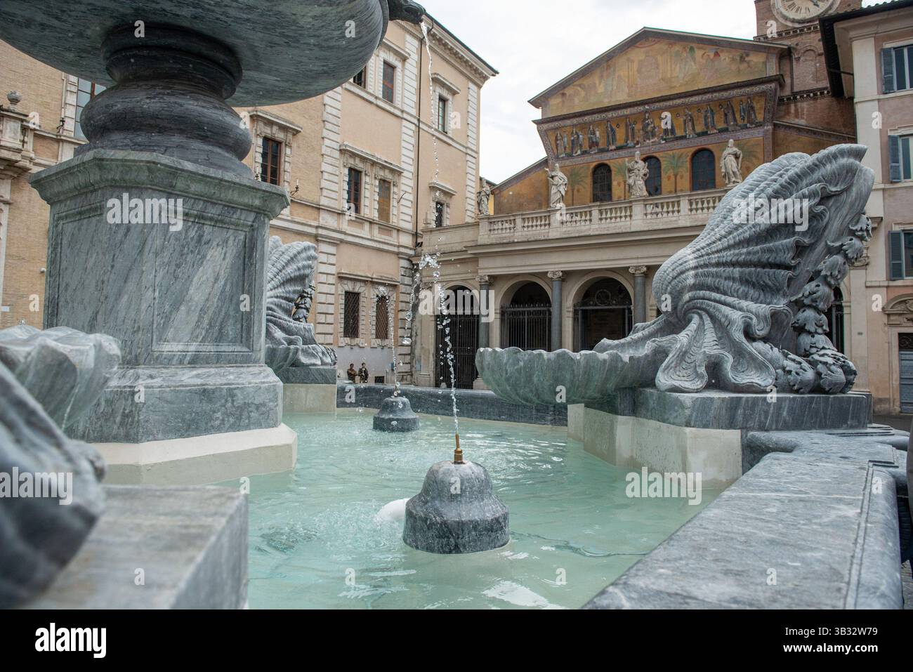 Roma, Italia. 28th Apr, 2025. Inaugurazione della fontana di Santa ...