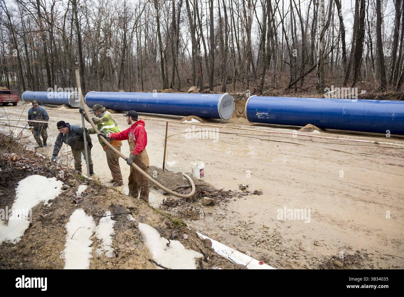 Flint river water can hi-res stock photography and images - Alamy