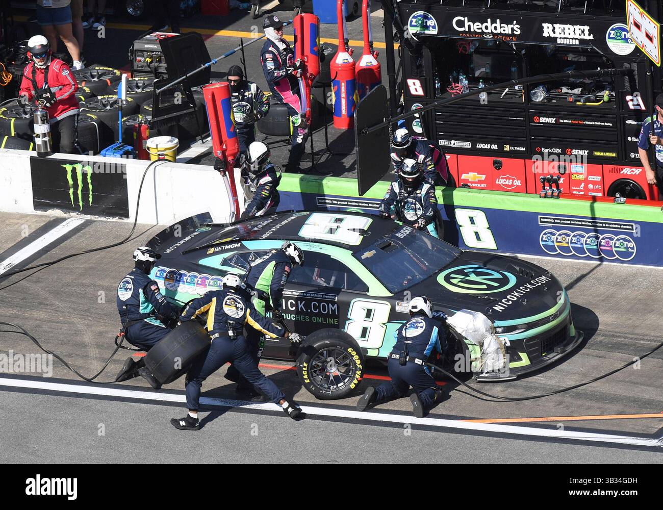 TALLADEGA, AL - APRIL 27: Kyle Busch (#8 Richard Childress Racing ...