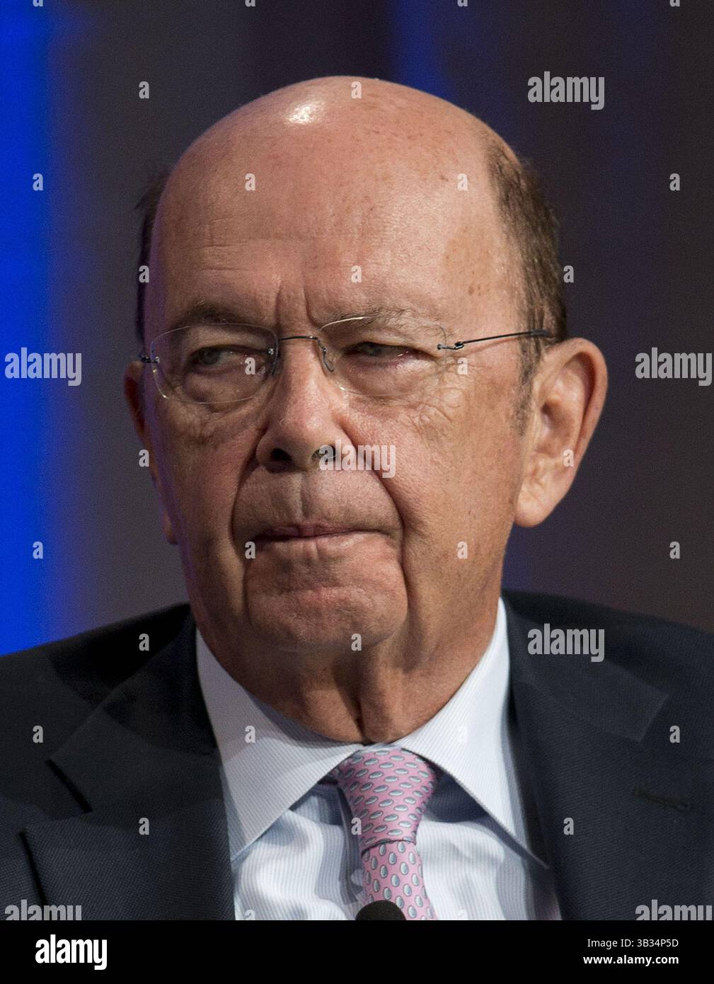 Wl ross and co llc hi-res stock photography and images - Alamy