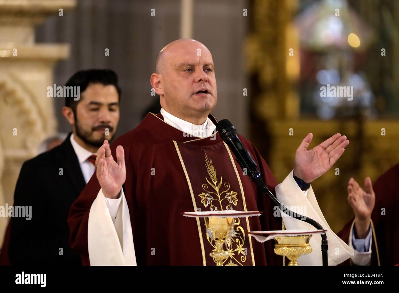 Kolkata, Mexico. 26th Apr, 2025. Cardinal Francisco Javier Acero leads ...