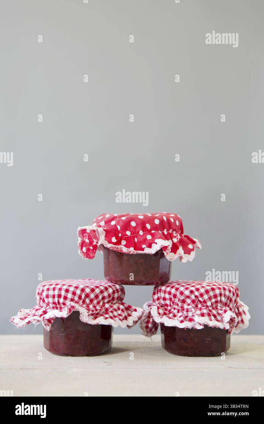 Pots of jam hi-res stock photography and images - Alamy