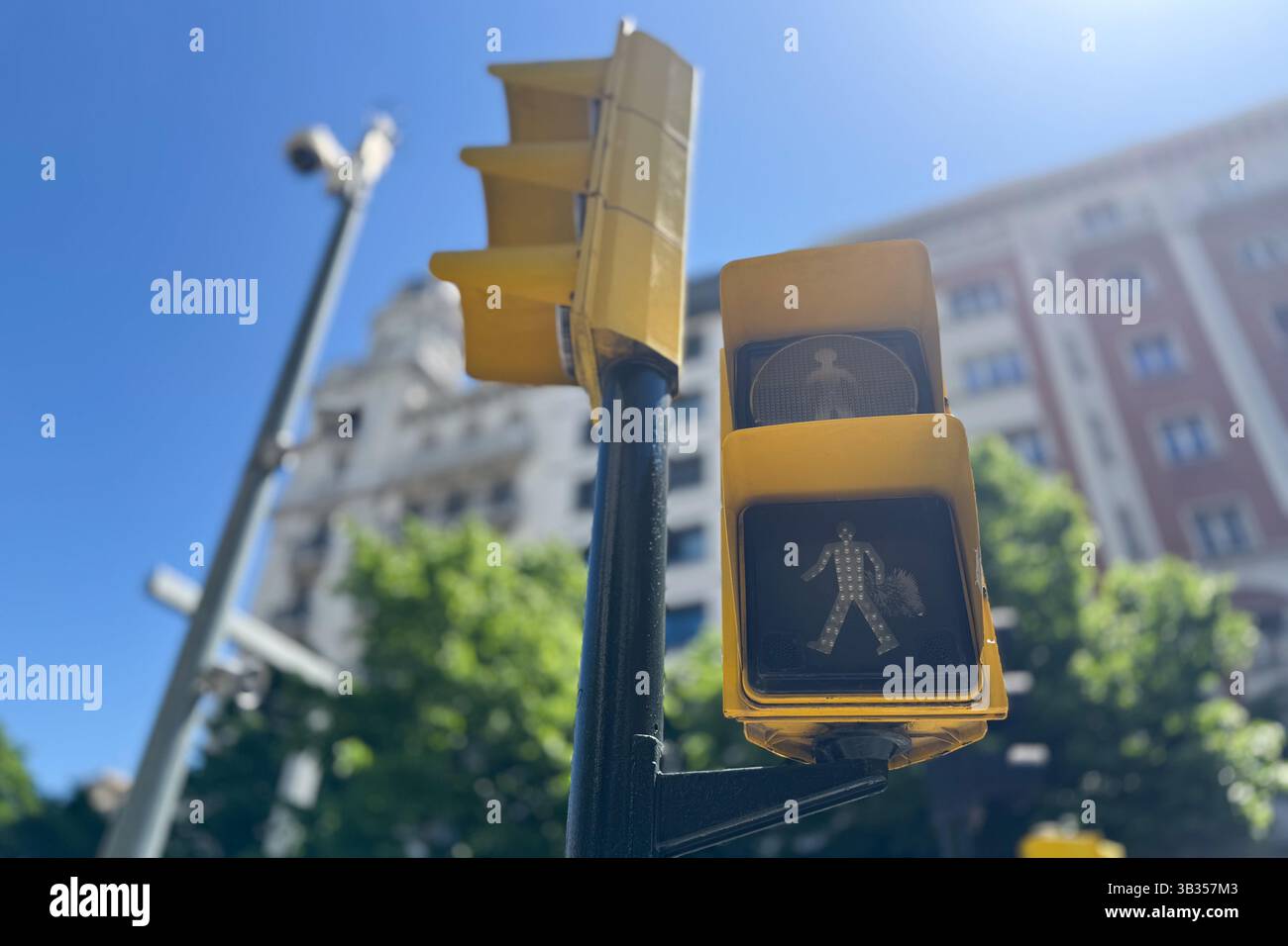 Traffic lights turned off hi-res stock photography and images - Alamy