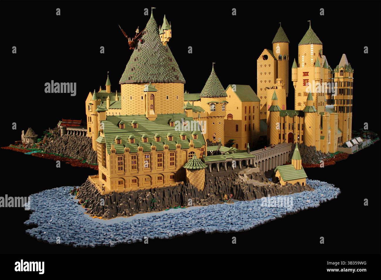 Lego harry potter great hall hi-res stock photography and images - Alamy