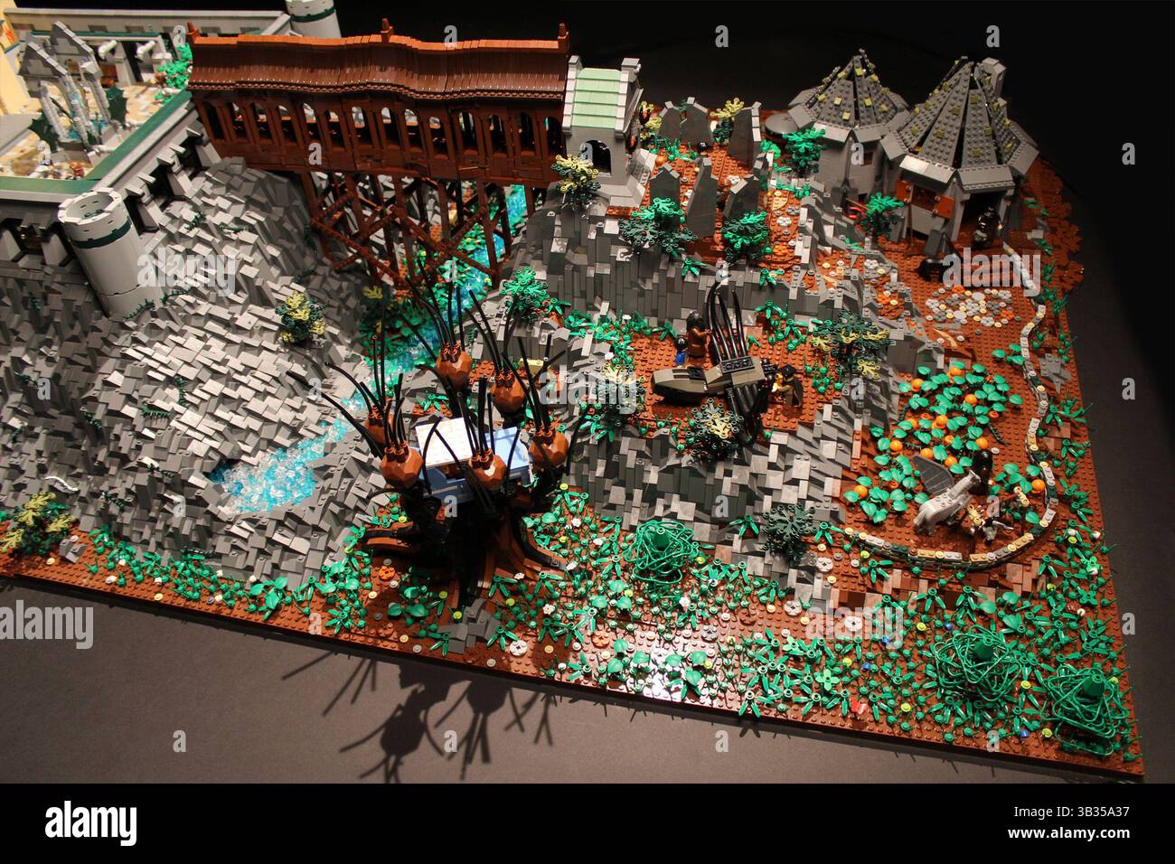 Lego harry potter great hall hi-res stock photography and images - Alamy