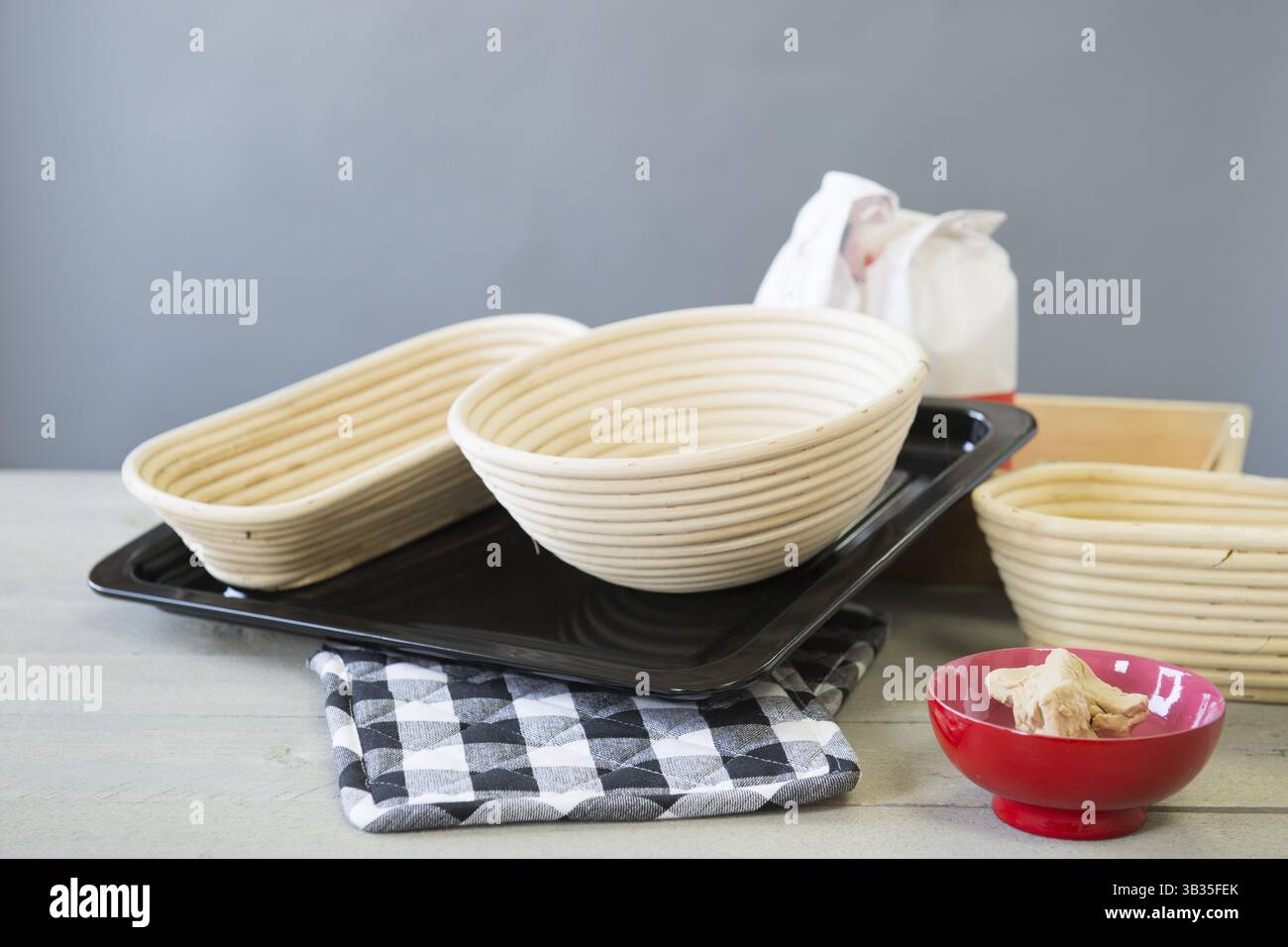 Rustic banneton ingredients baking hi-res stock photography and images ...