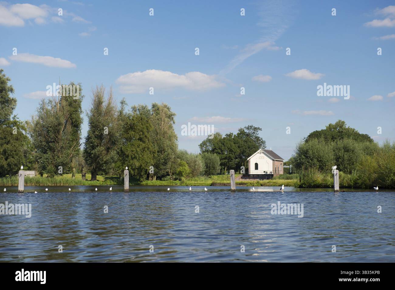 Dutch water pumping station at river the Eem Stock Photo - Alamy