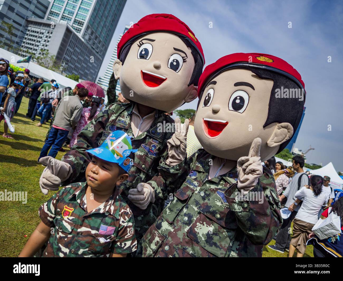 January 13, 2018 - Bangkok, Bangkok, Thailand - Thai army mascots pose ...