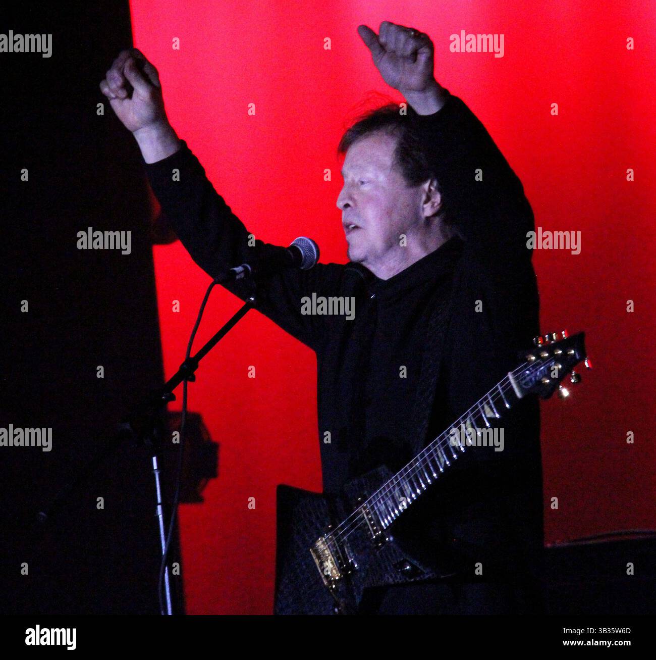 RICK DERRINGER, Grammy Award winning producer and entertainer, performs ...