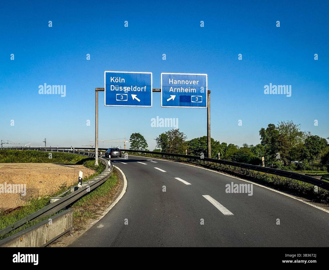 Autobahnauffahrt A3 Richtung Köln, Düsseldorf, Hannover und Arnheim NRW ...