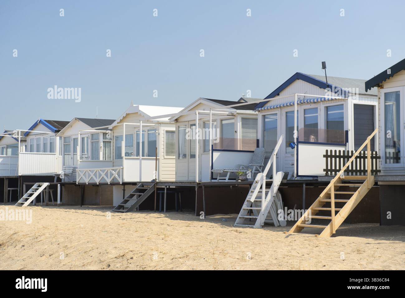 Empty beach ijmuiden hi-res stock photography and images - Alamy