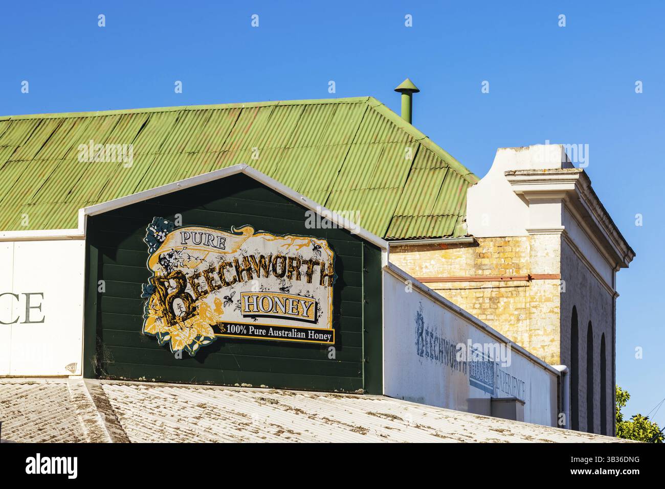 BEECHWORTH, AUSTRALIA - JANUARY 1 2025: Historic Beechworth Honey shop ...