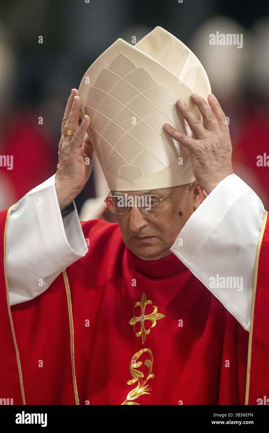 Vatican, Vatican. 28th Apr, 2025. **NO LIBRI** Italy, Rome, Vatican ...