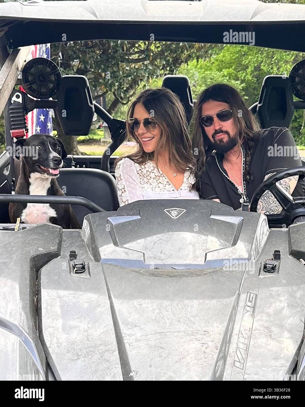 Non Exclusive: Liz Hurley and Billy Ray Cyrus enjoy a weekend together ...