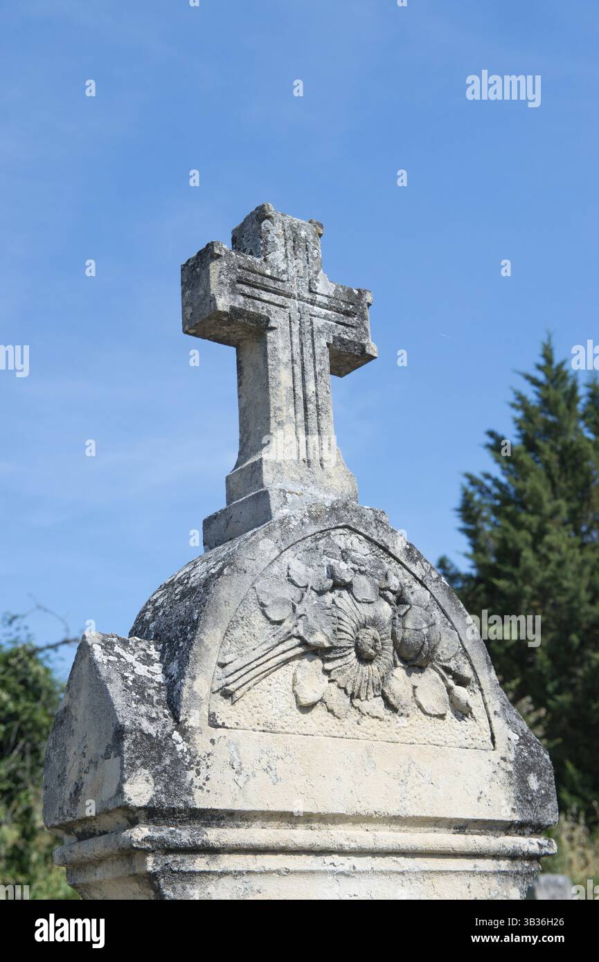 Old French grave with cross Stock Photo - Alamy