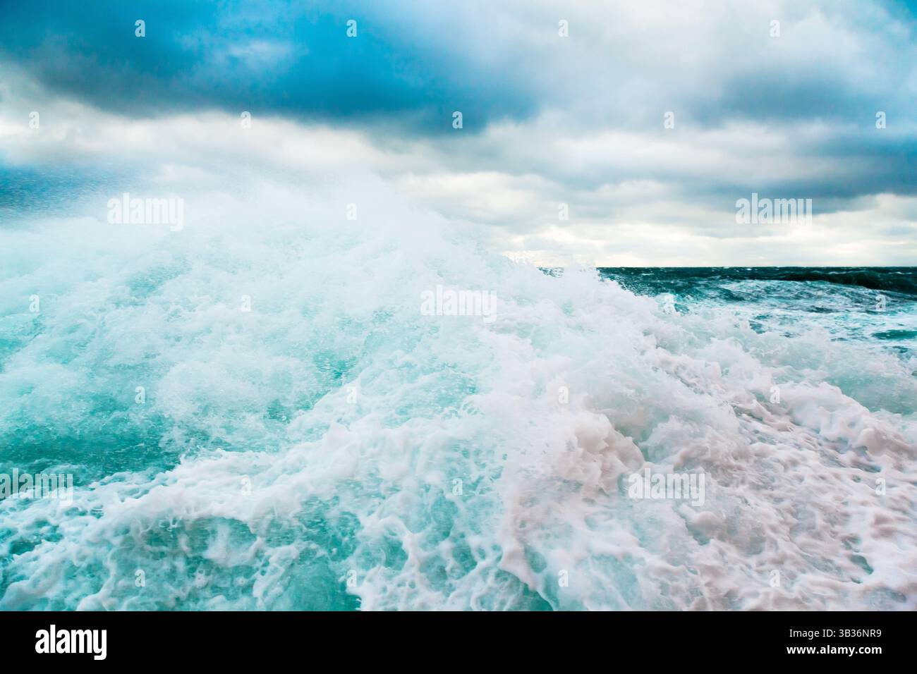 A storm in the ocean. Storm waves in the open ocean Stock Photo - Alamy