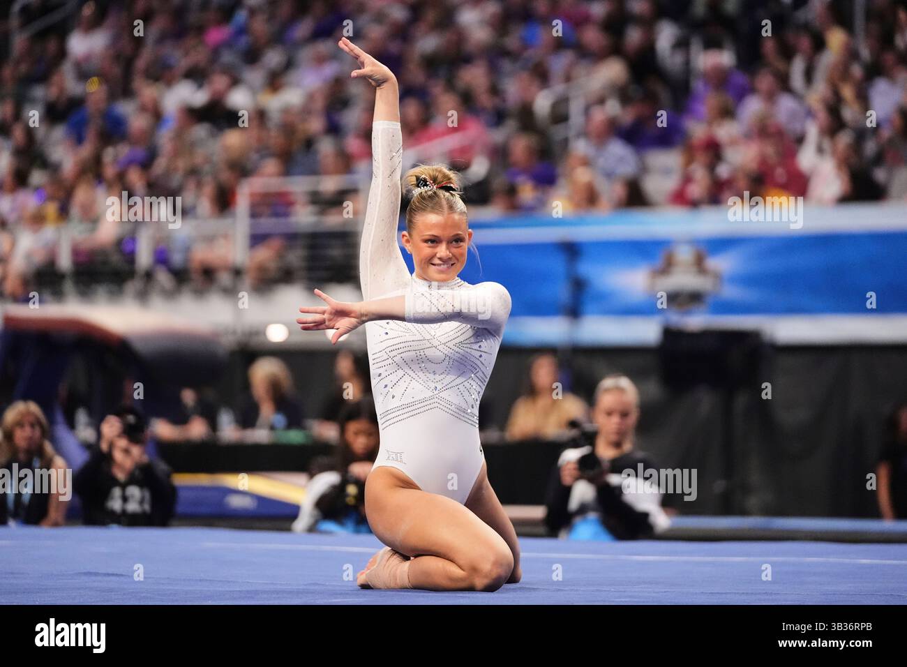 Utah's Avery Neff competes on the floor exercise during the NCAA women ...