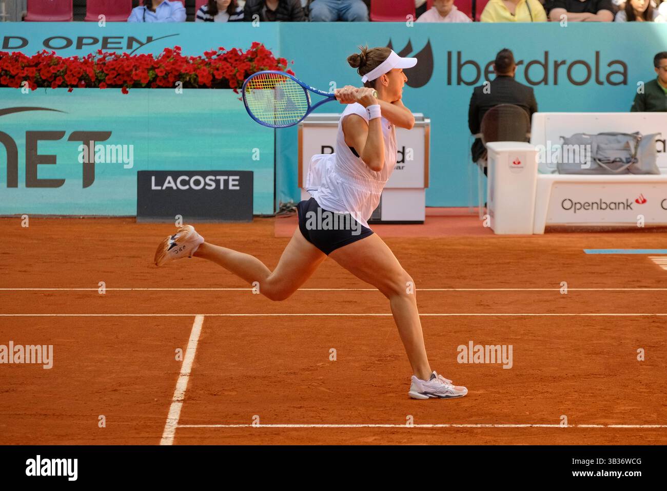 Madrid, Spain. 28th Apr, 2025. Tennis WTA, individual Women: Mutua ...