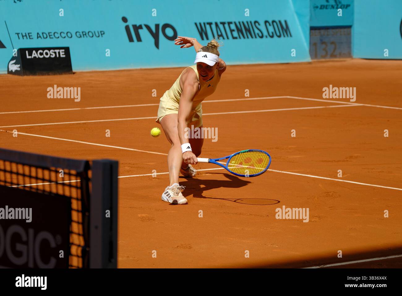 Madrid, Spain. 28th Apr, 2025. Tennis WTA, individual Women: Mutua Madrid Open tennis WTA, Mirra ...