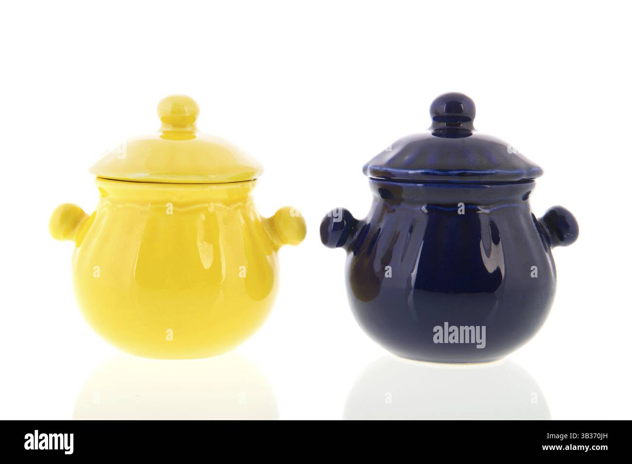 Preparing food in Cut Out Stock Images & Pictures - Alamy