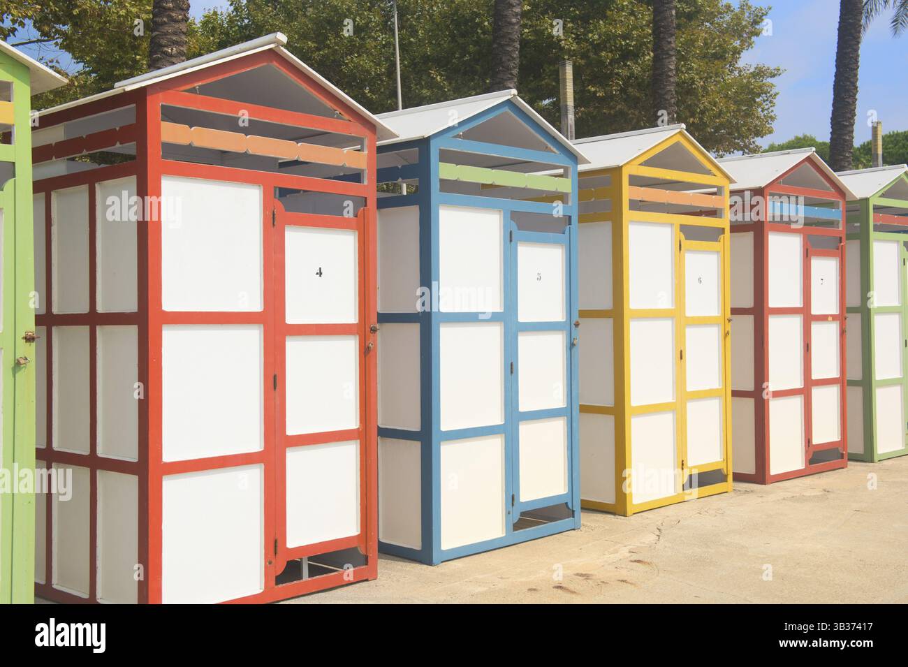 Colorful wooden beach cabins Stock Photo - Alamy