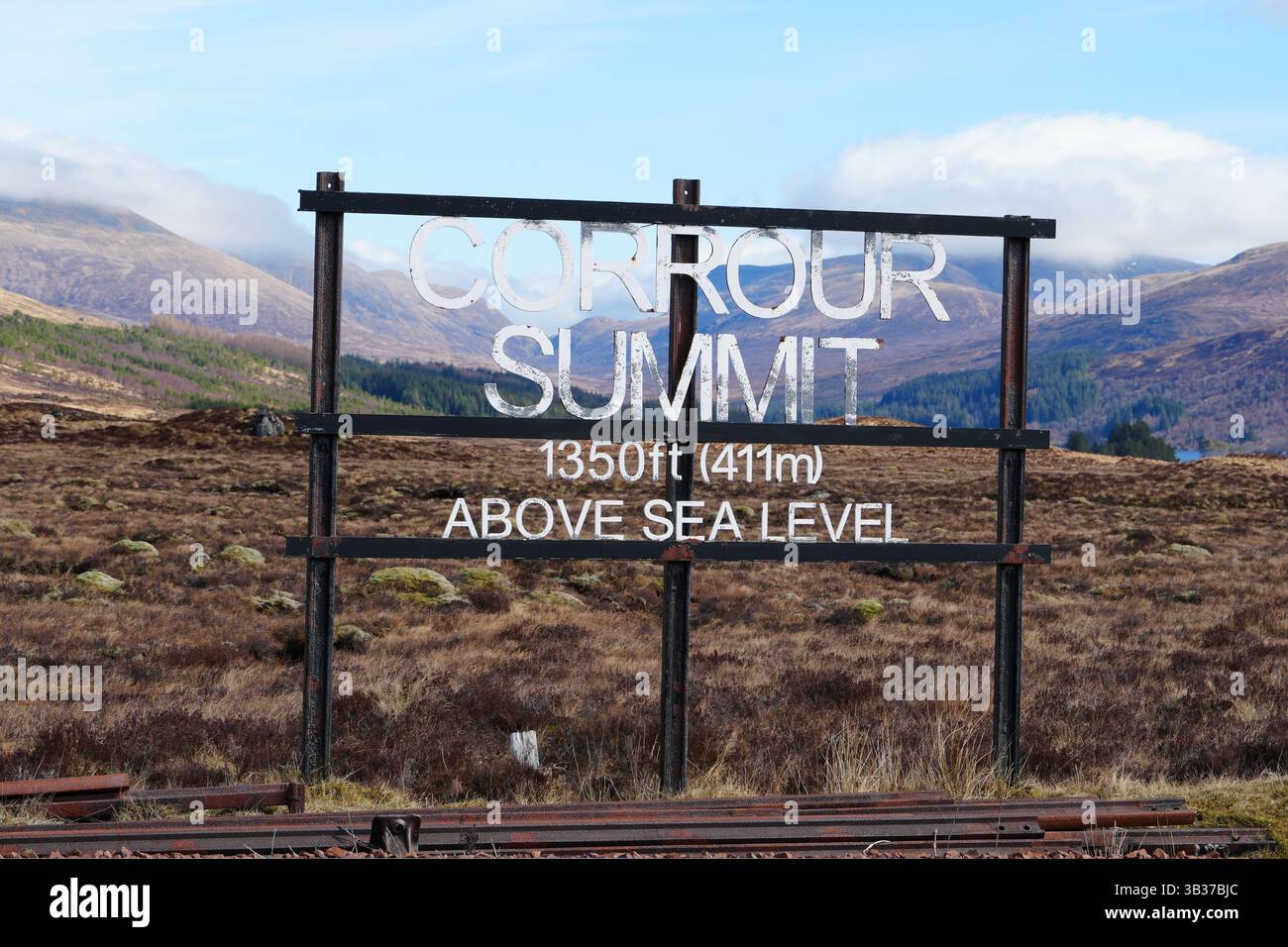 Summit of West highland railway line at Corrour station, Scottish ...