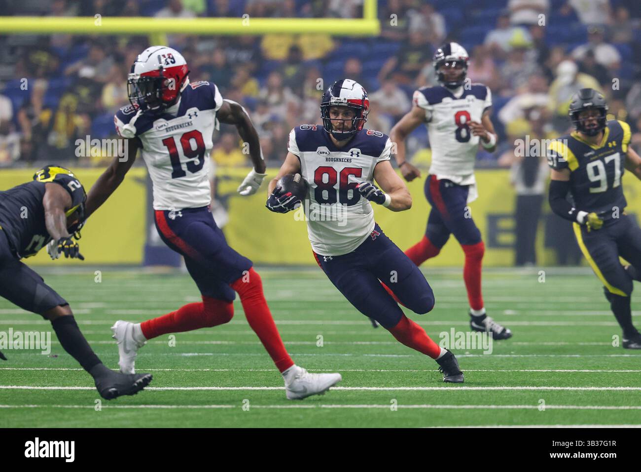 SAN ANTONIO, TX - APRIL 27: Houston Roughnecks tight end Josh Pederson ...