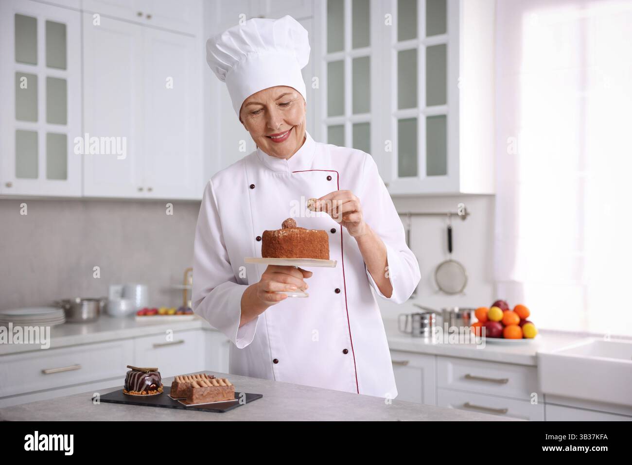 Process making chocolate cake chef hi-res stock photography and images ...