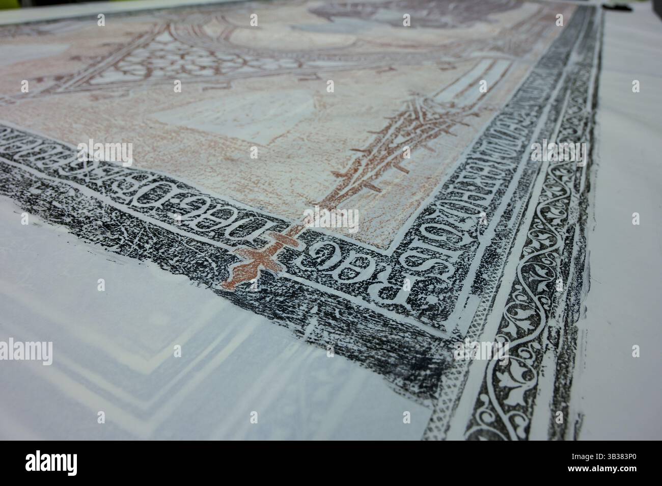 28 April 2025, Saxony-Anhalt, Halle (Saale): Detail of a tomb slab ...