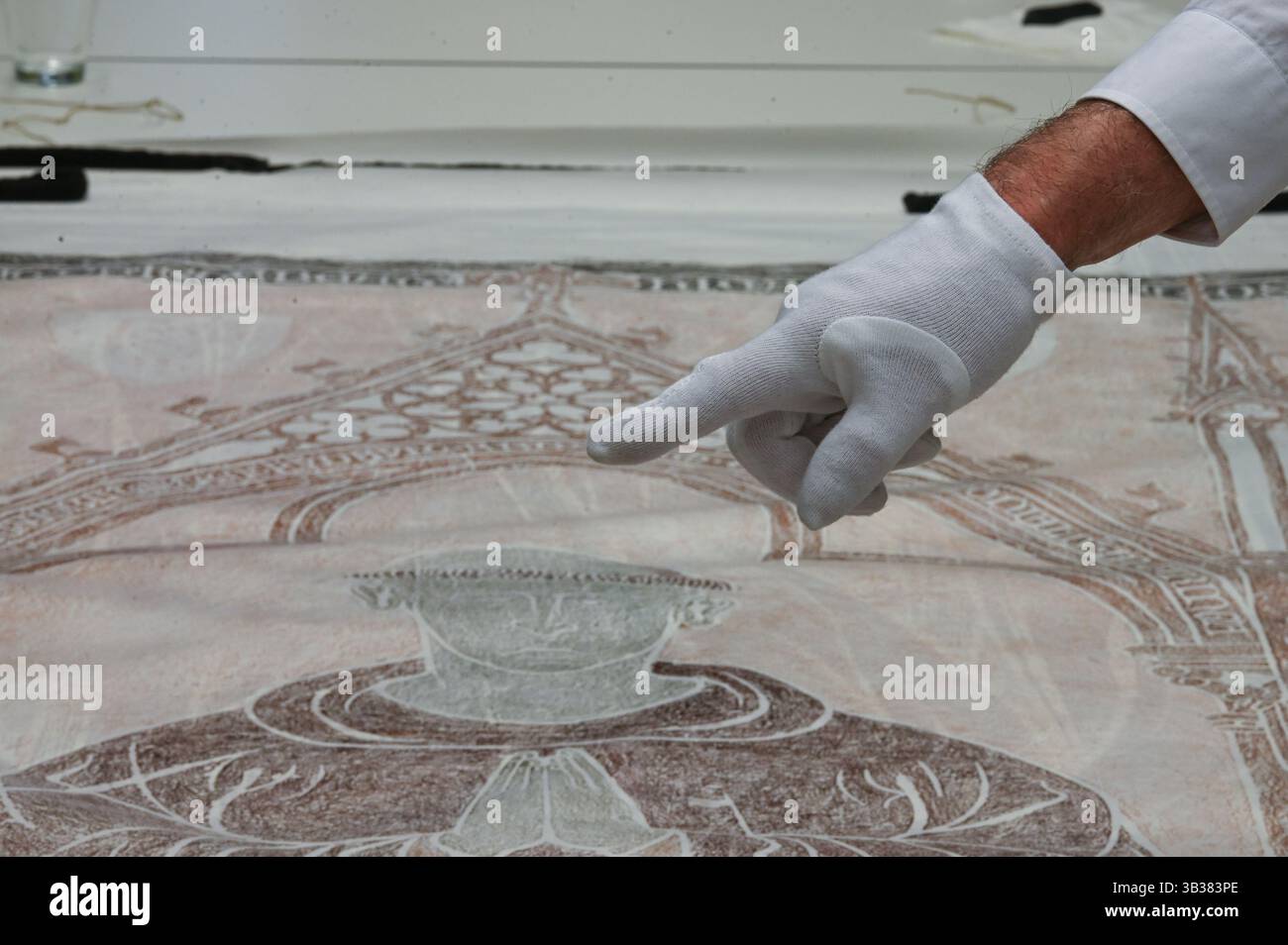 28 April 2025, Saxony-Anhalt, Halle (Saale): Detail of a tomb slab ...