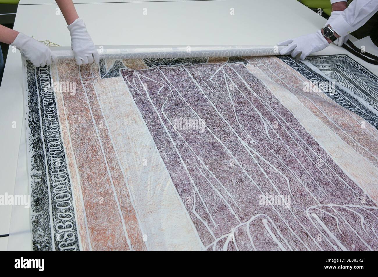 28 April 2025, Saxony-Anhalt, Halle (Saale): A grave slab abrasion is ...