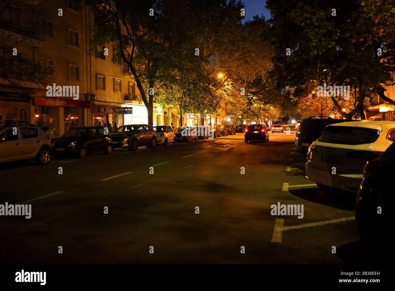 Electricity begins to be normalized in Lisbon - Portugal Lisbon pt, 04 ...