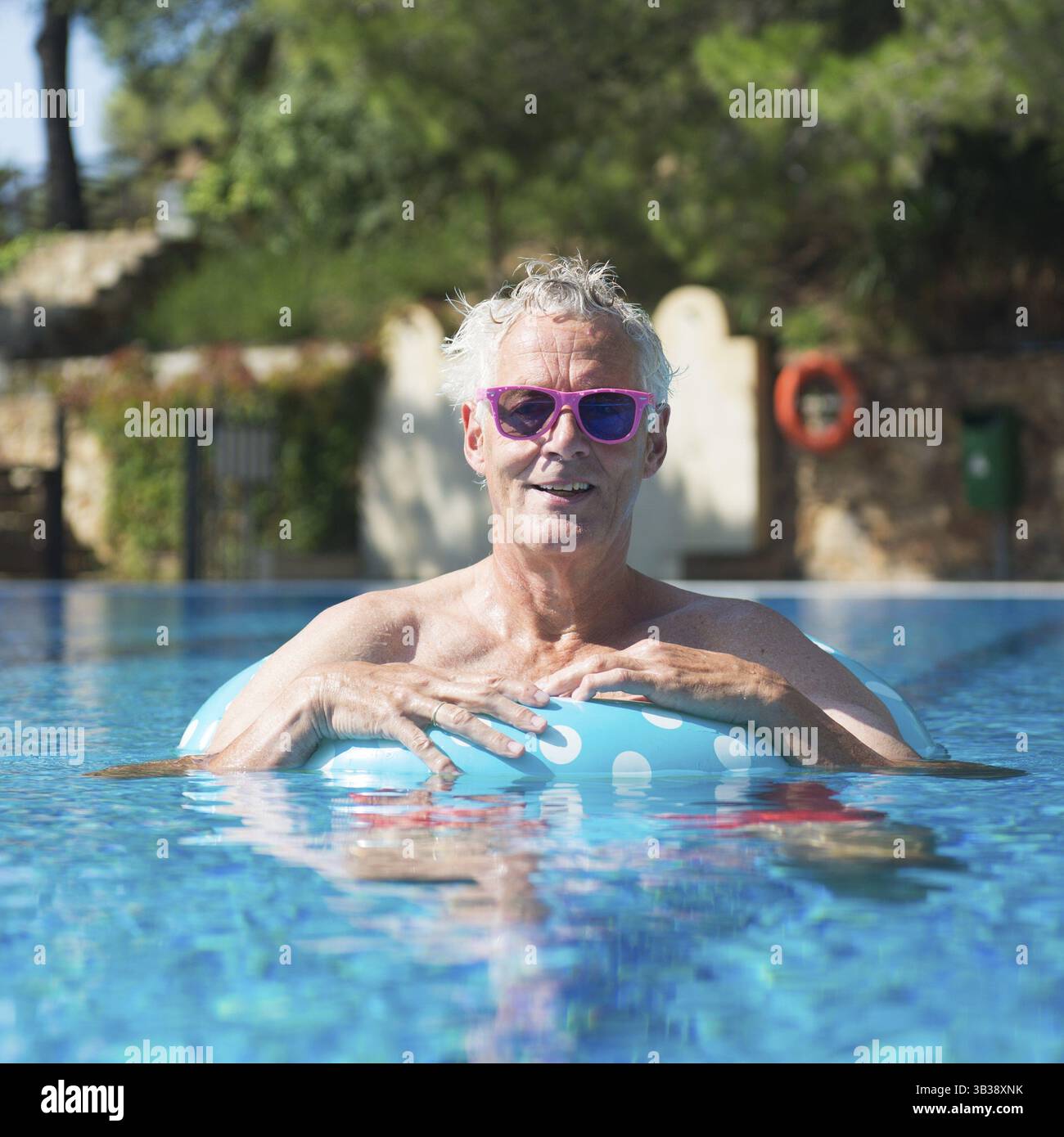 Old man playing pool in hi-res stock photography and images - Alamy