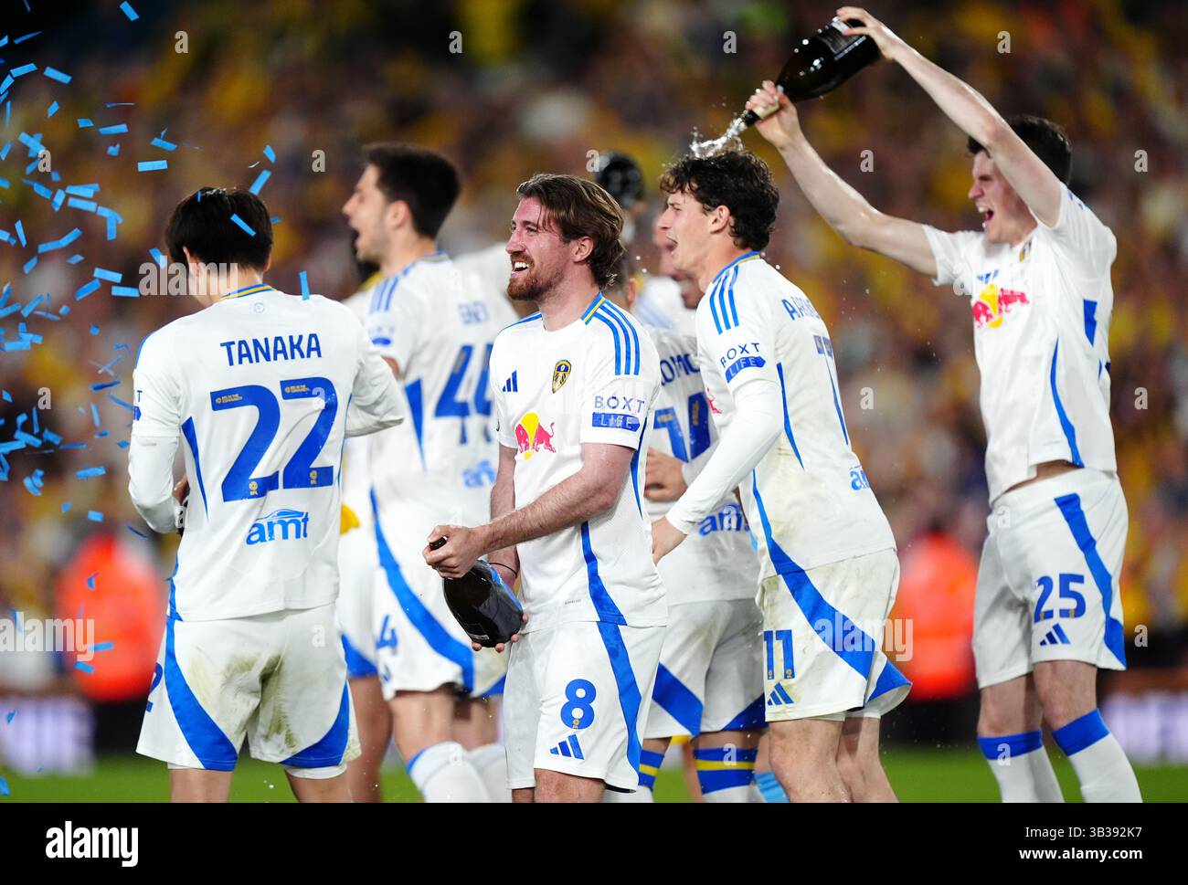 Leeds United's Joe Rothwell (centre) celebrates promotion to the ...